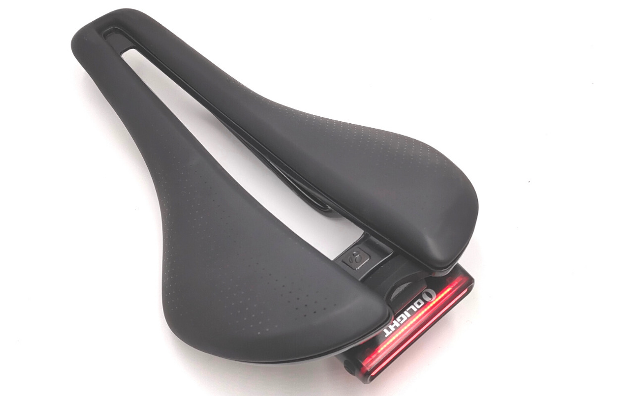 オーライトSEEMEE30を横向きに取り付けるホルダ紹介｜ロードバイクのすすめ！！40代からのサイクリスト生活！