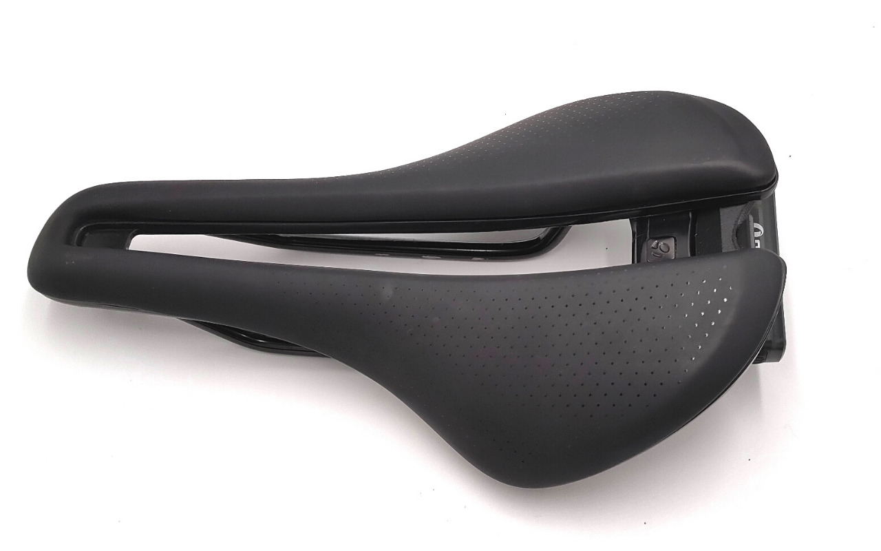 オーライトSEEMEE30を横向きに取り付けるホルダ紹介｜ロードバイクのすすめ！！40代からのサイクリスト生活！